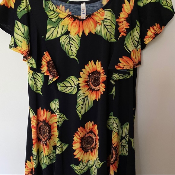Dresses | Sunflower Loose Fit Sundress With Flutter Sleeves | Poshmark